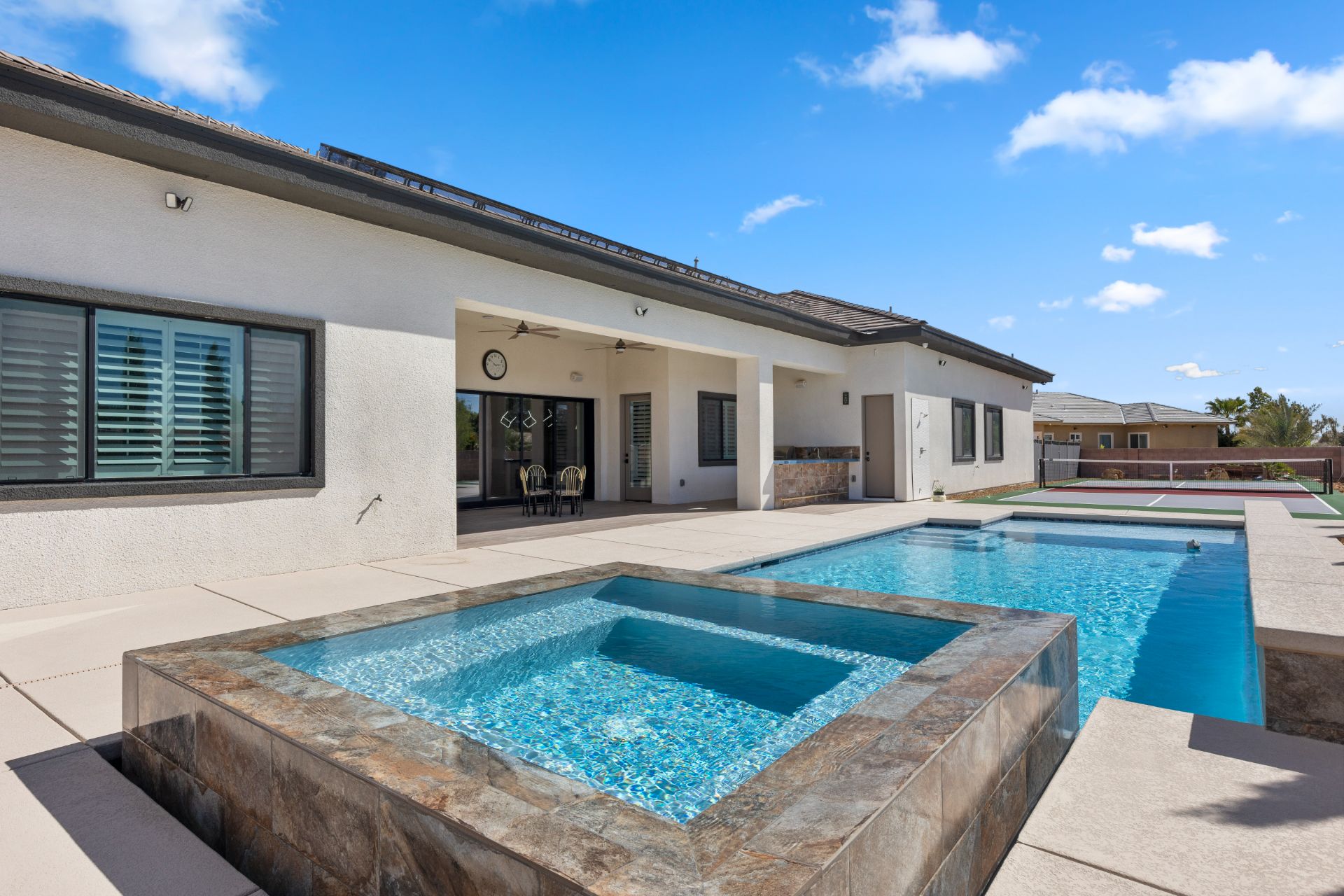 Las Vegas Custom Spa Design & Installation - H and H Pools LLC